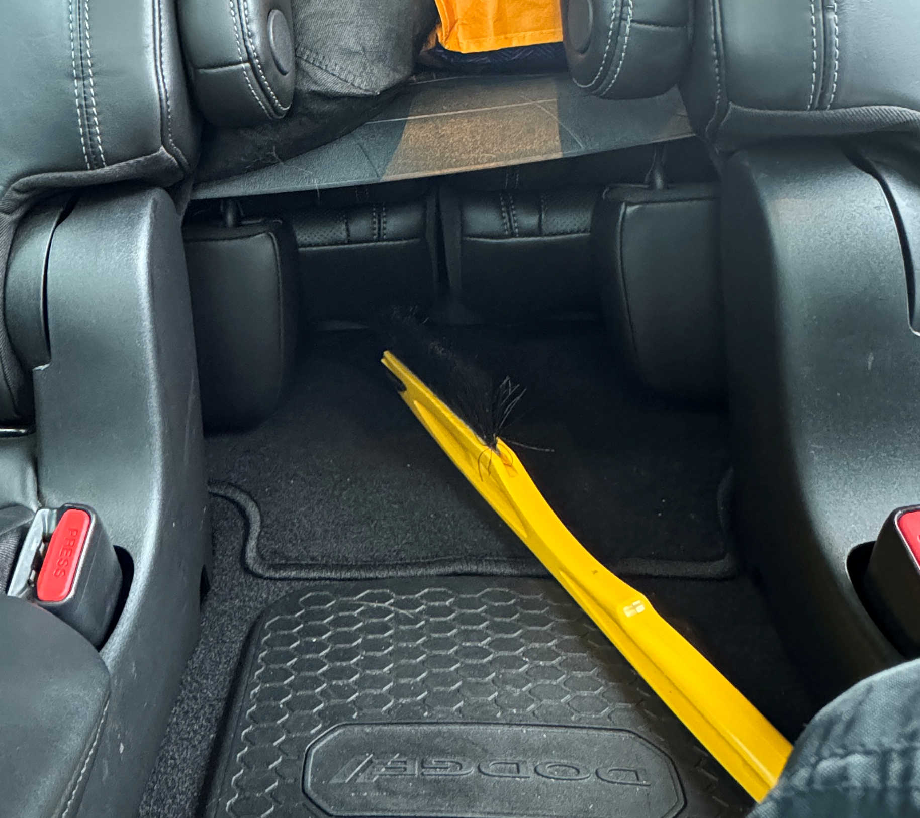 Storage in Arm Rest Area on 2020 R/T? | Dodge Durango Forum
